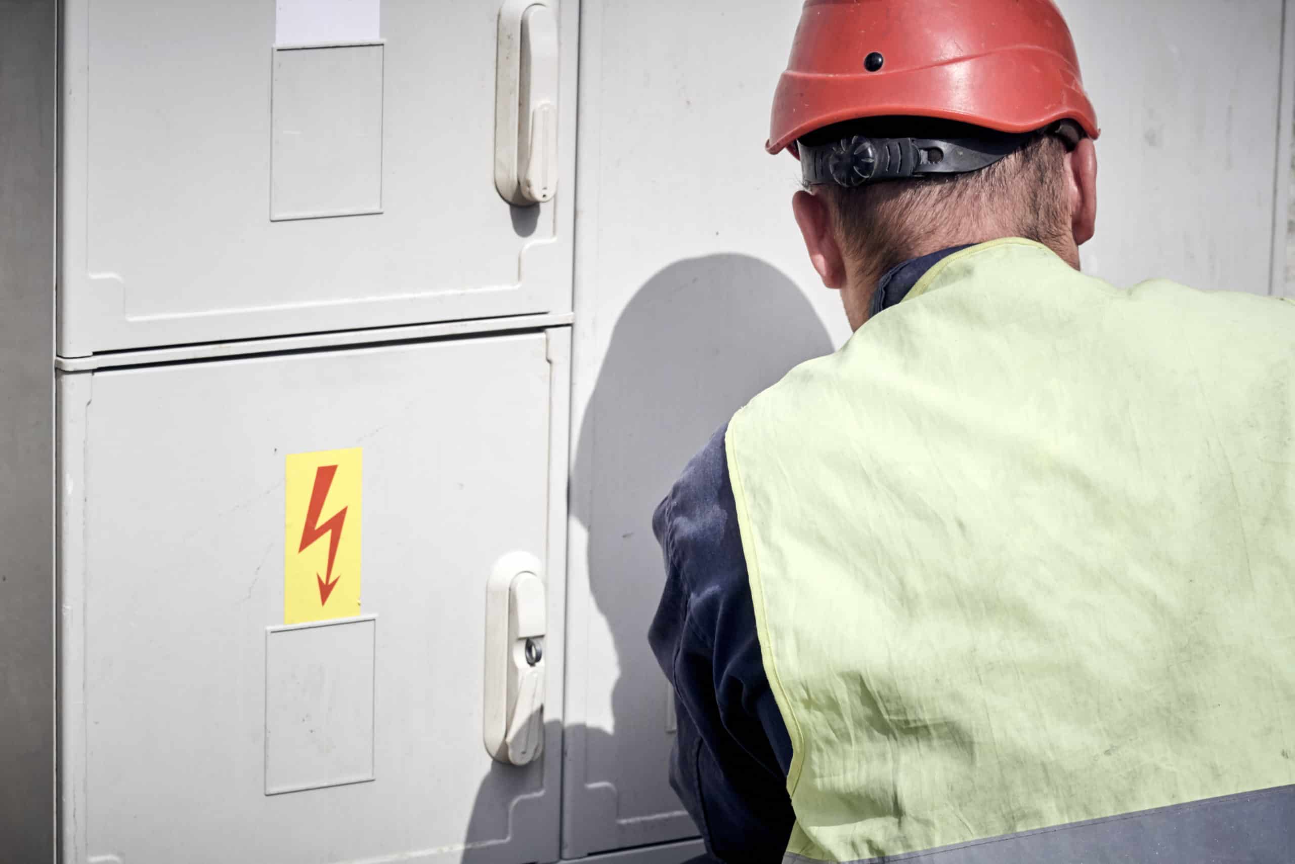 Demonstrate Being a Qualified Person in the Electrical Workplace